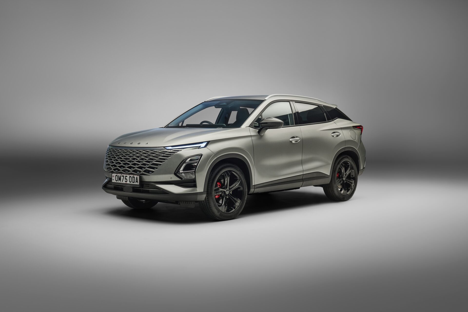 OMODA debuts updates to OMODA 5 and E5 | Business Motoring